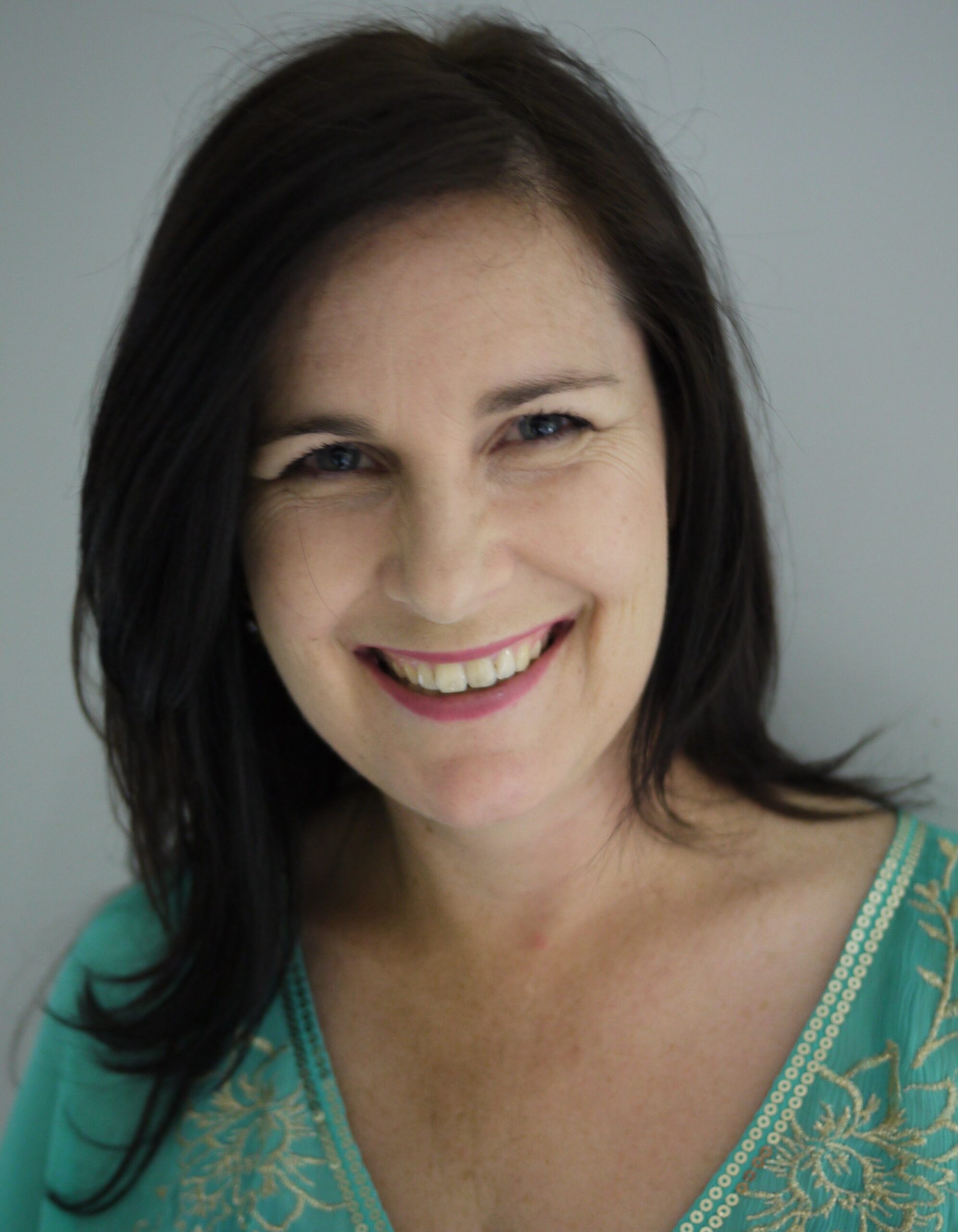 Contact - Michelle Dennis Evans